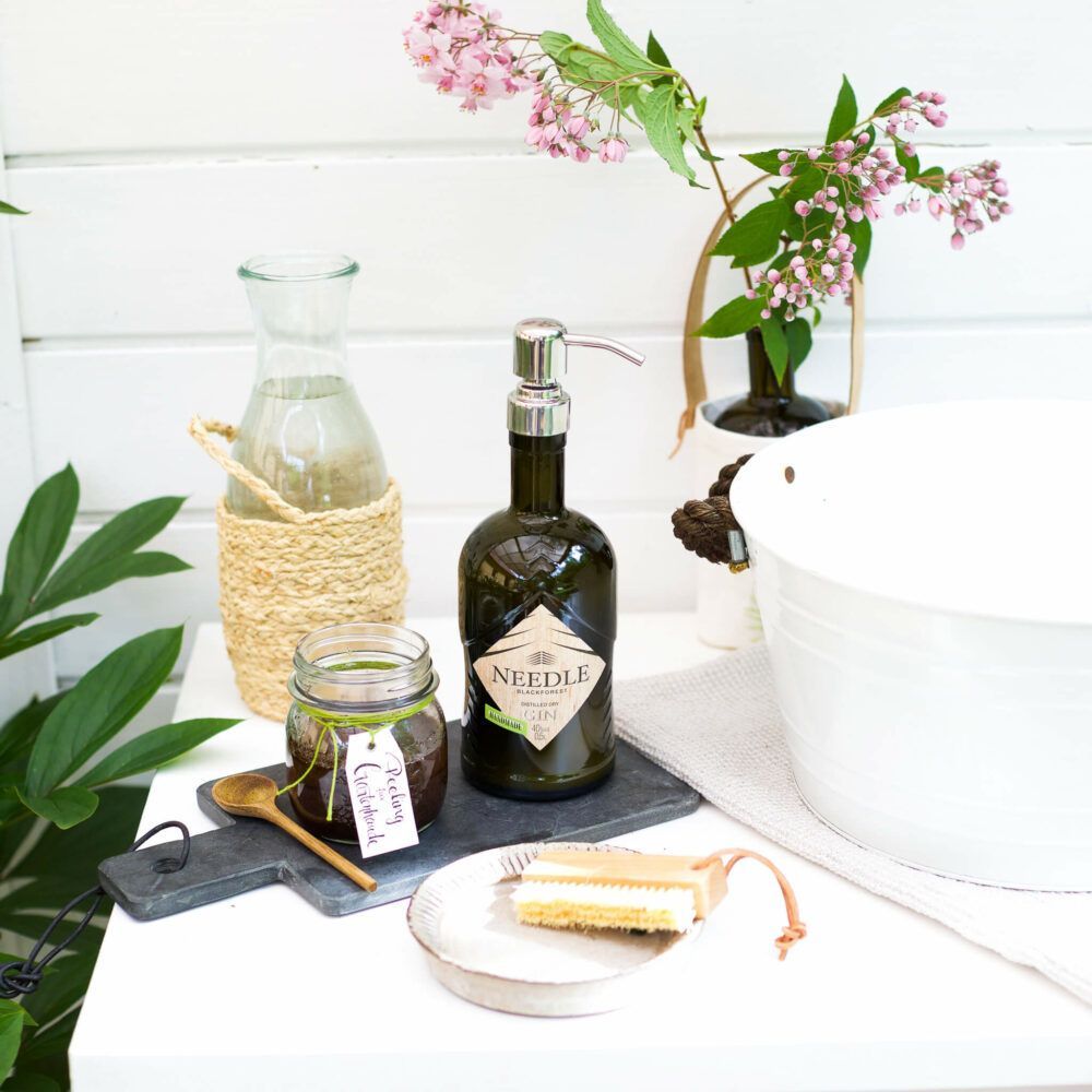 Seifenspender aus Ginflasche selber machen und Handpeeling Rezept