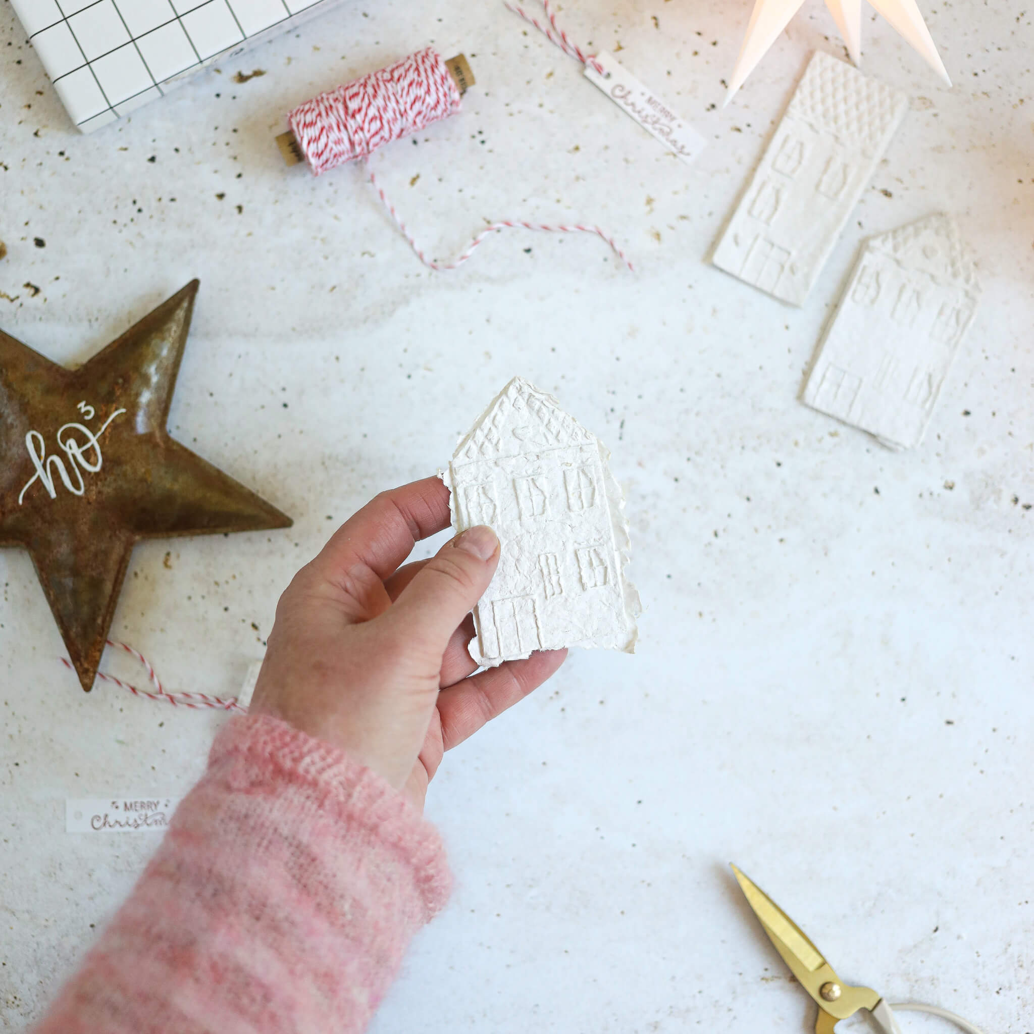 DIY Häuschen Weihnachtskarten aus Papierreliefs